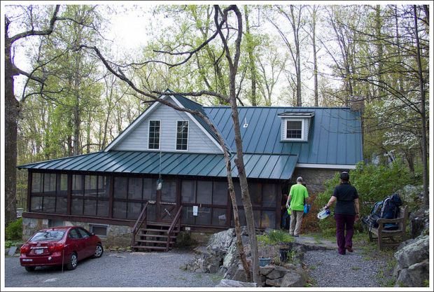 Appalachian Trail – Harpers Ferry to Bears Den Rocks – Virginia Trail Guide